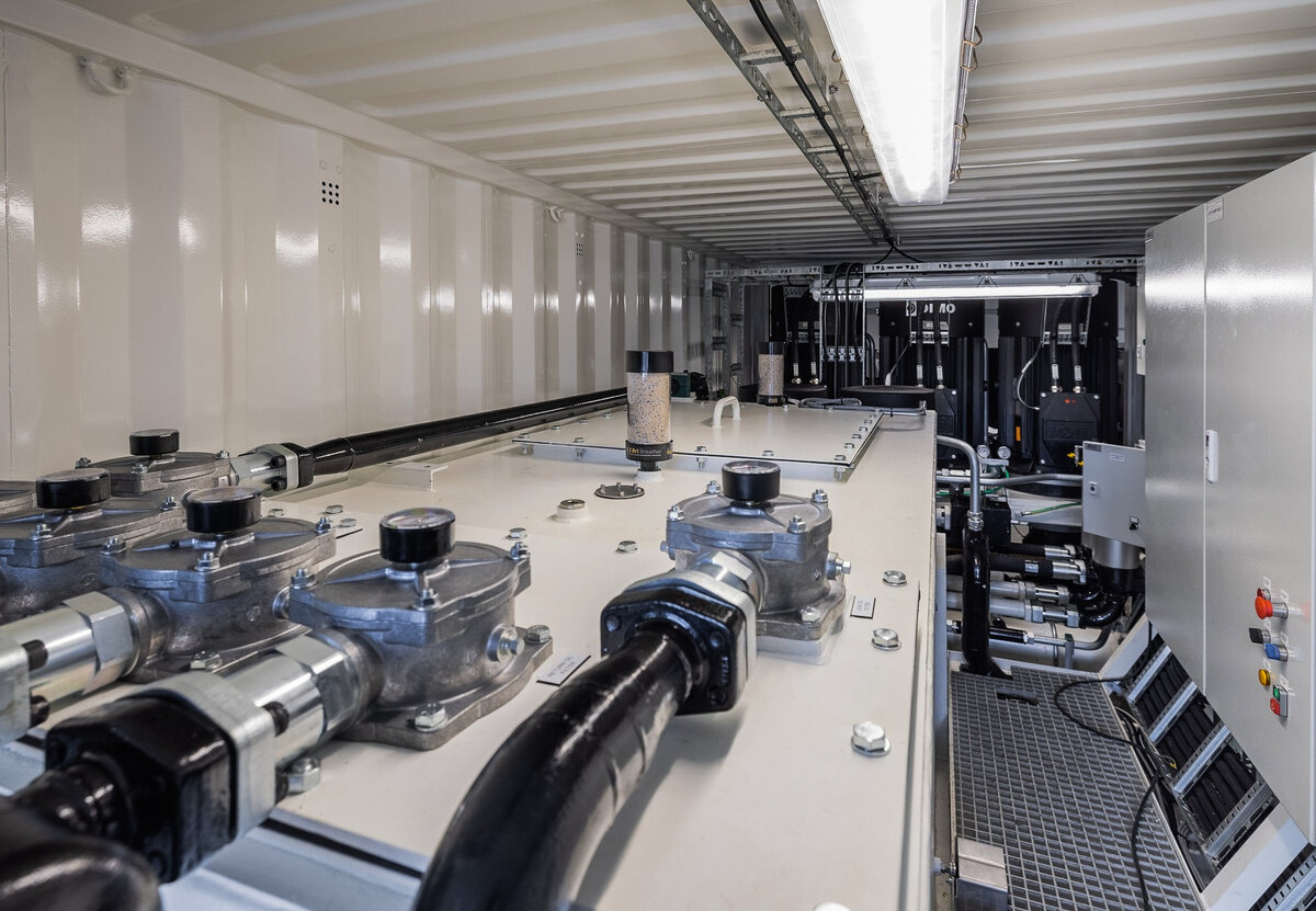 DIMO specializes in highly customizable hydraulic systems for marine ...